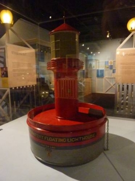 8. The History of Lighthouses - Christina Sinclair: Salty Sam's Fun ...